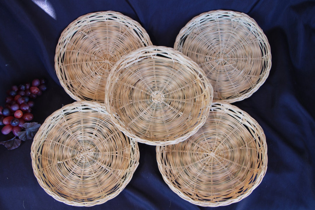 1970's to 1980's Vintage Wicker Paper Plate Holders Set of Five ( 5 ) 9 ...