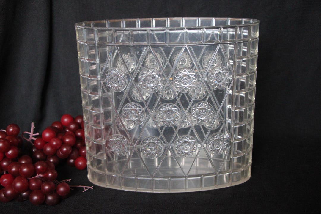 1950's - 1960's Vintage - Hollywood Regency - Lucite / Acrylic - WASTE ...