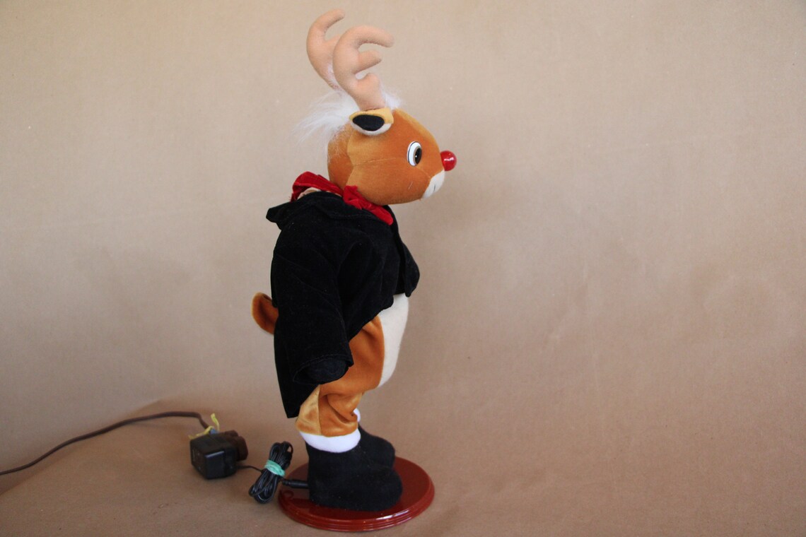1977 Vintage Musical Dancing Rudolph 17 Inches Tall - Etsy