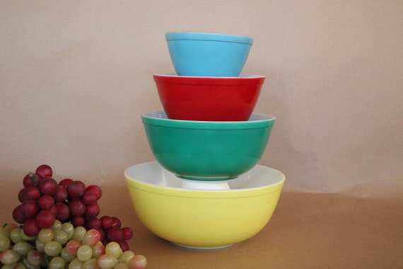 1950's Vintage Pyrex Primary Full Set 404 Yellow - Etsy