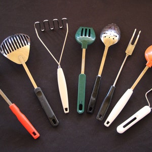 1960's to 1970's Vintage Kitchen Utensils Plastic Handles Ekco Chief ...