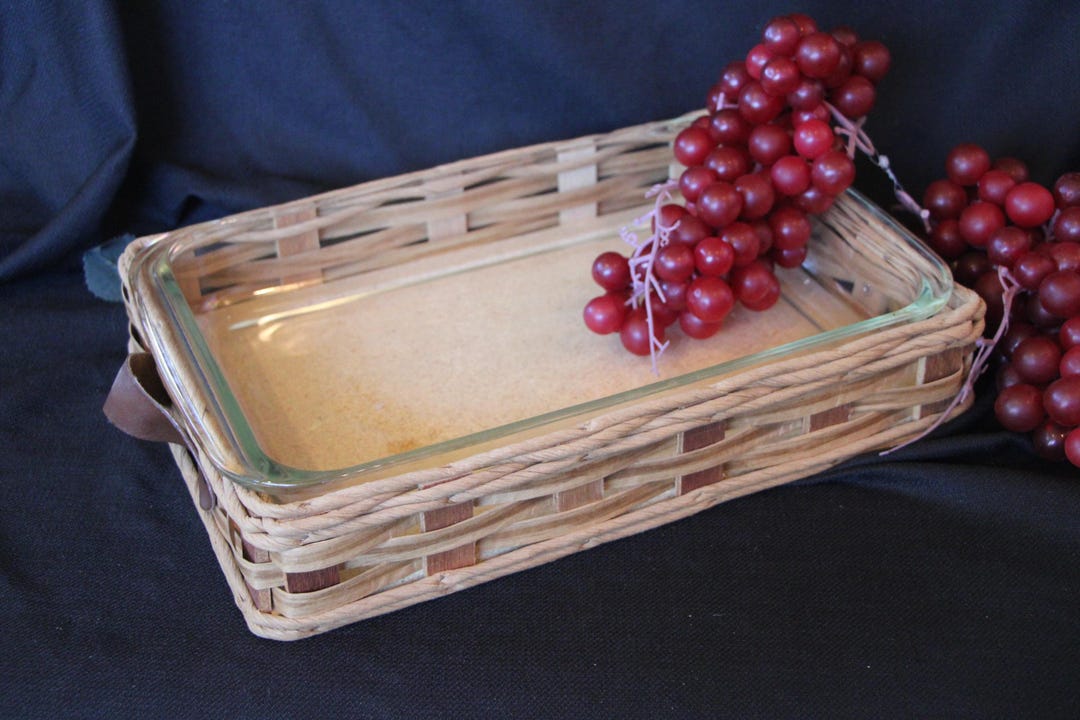 1970's Vintage - Pyrex Basket W/ Leather Handles for 9 X 13 Pan # 233 ...