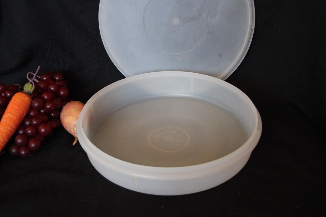 1960's Vintage Tupperware # 242 Sheer 12 Inch Round Pie Keeper / Taker ...