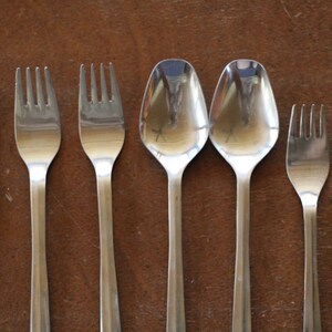 Vintage ICM Italy Stainless Steel Flatware UNKNOWN PATTERN Lot of 7 ...