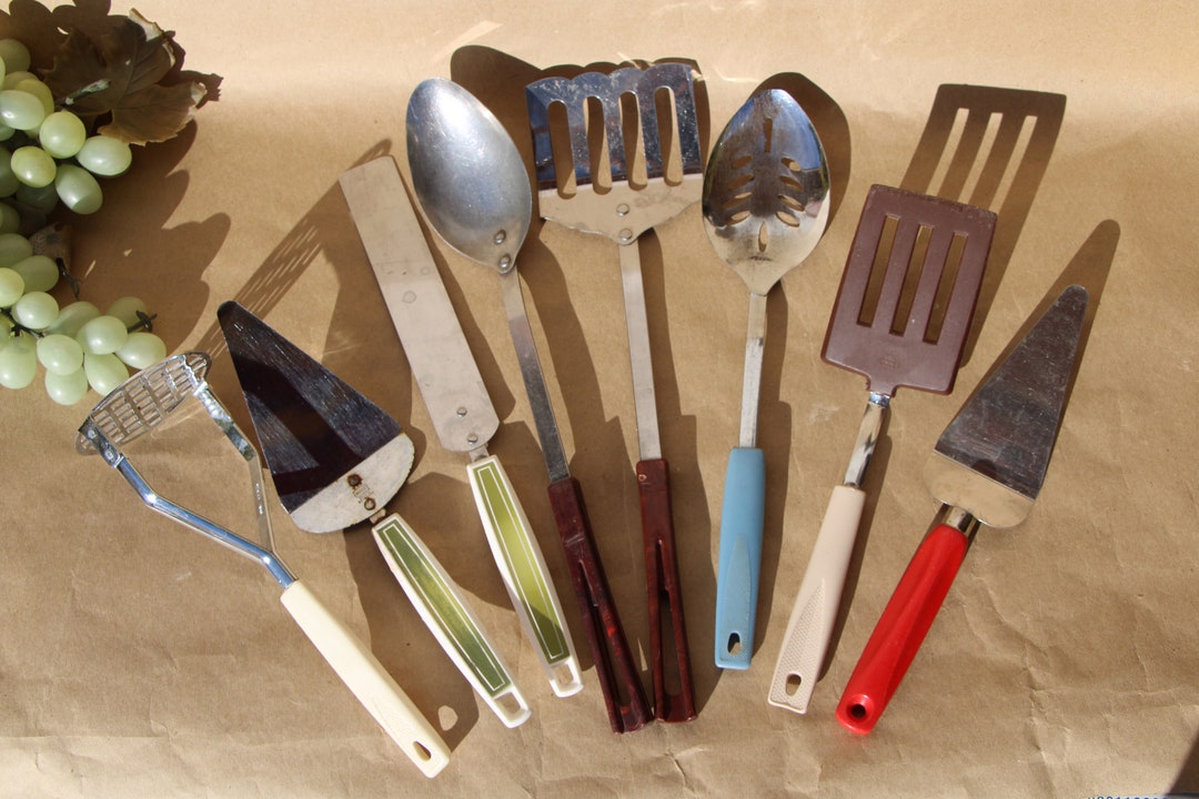 1960's to 1970's Vintage Kitchen Utensils Plastic Handles Ekco Chief ...