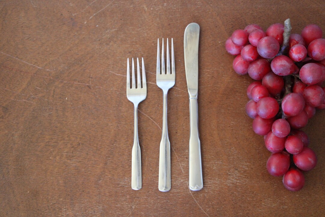 1970's - 1980's Vintage - International Silver - COLONIAL SCROLL - Lot ...