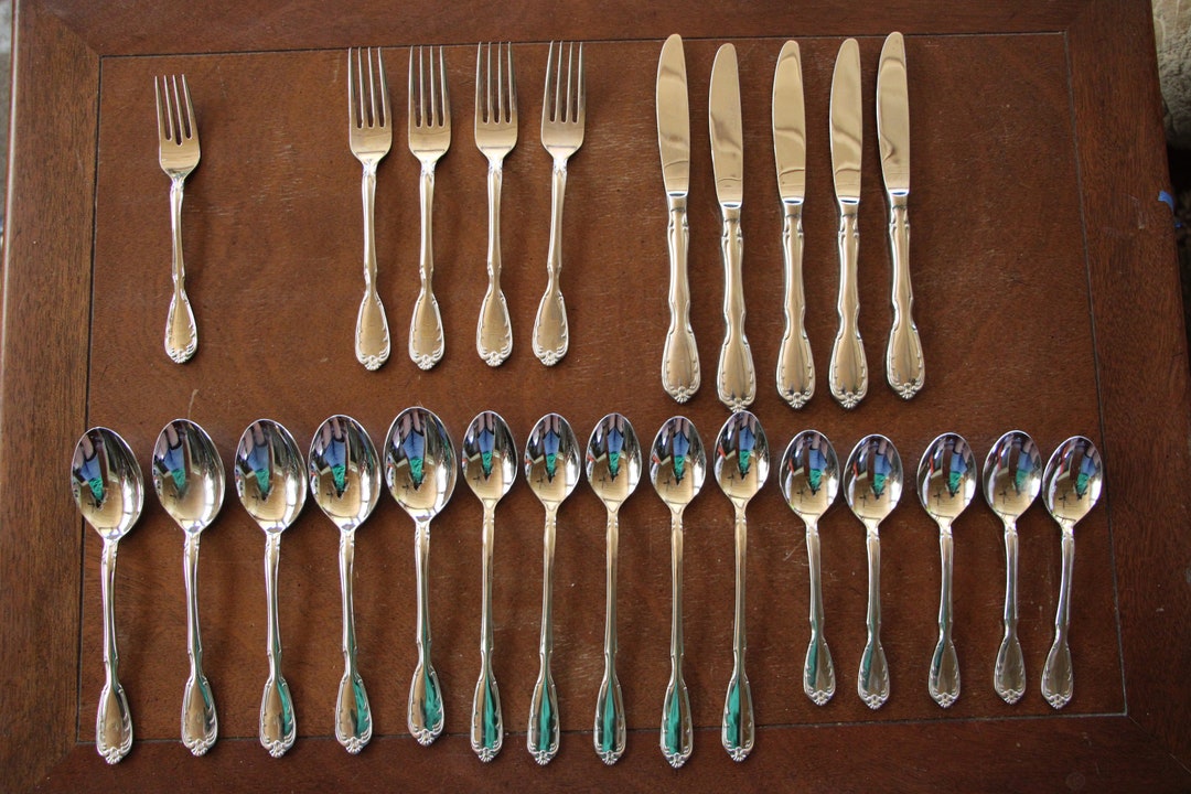 Discontinued - Noritake Stainless Flatware - SERENADE - Lot of 25 ...