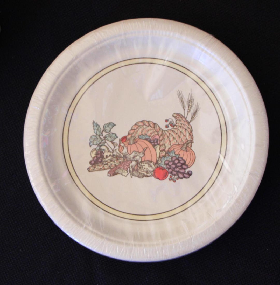 Vintage 1980s Thanksgiving Paper Plates: Cornucopia Design, Pack of 16 ...