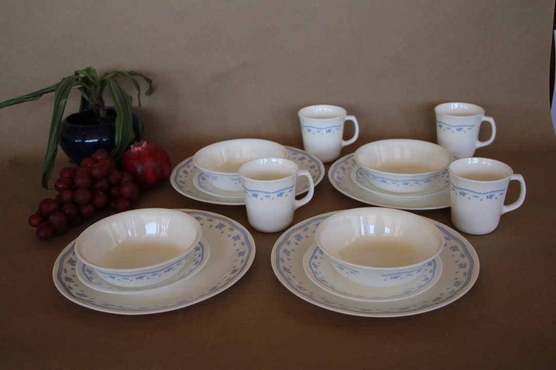 1982 Vintage - Corelle by Corning - MORNING BLUE - 16 Piece Set - 4 ...