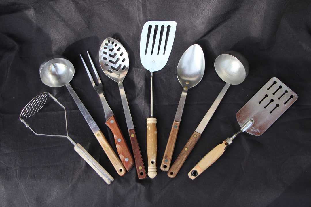 1940's - 1980's Vintage - Wooden Handle / Brass Rivets / Stainless ...