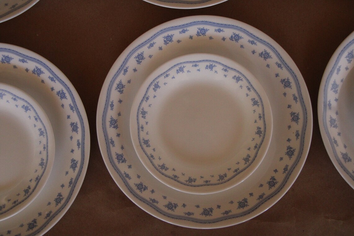 1982 Vintage Corelle by Corning MORNING BLUE 12 Piece - Etsy