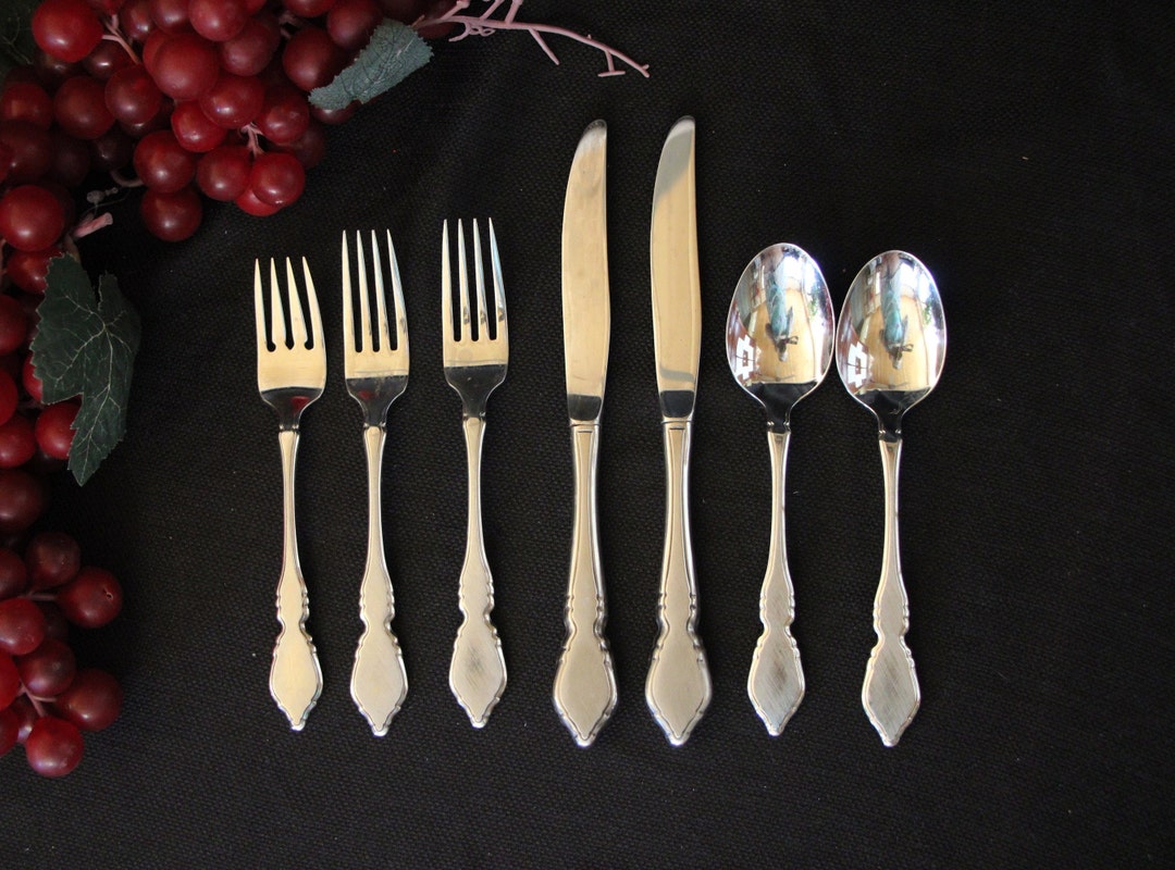 Discontinued - Oneida - Classic Mood / Deauville / Prescott - Lot of 7 ...