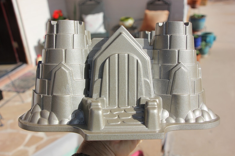 Vintage Nordic Ware Castle Bundt Pan: Non-stick 10-cup - Etsy