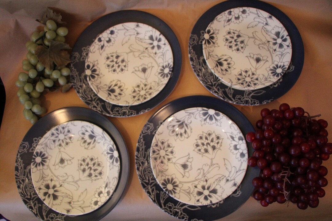 Corelle INDIGO BLOOMS Plate Set: Floral 4 Dinner & 4 Salad Plates - Etsy
