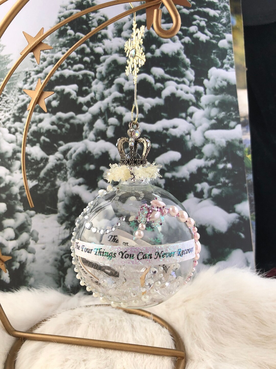 Christmas Ornament Adorned With a Crown, Filled With Special Messages ...