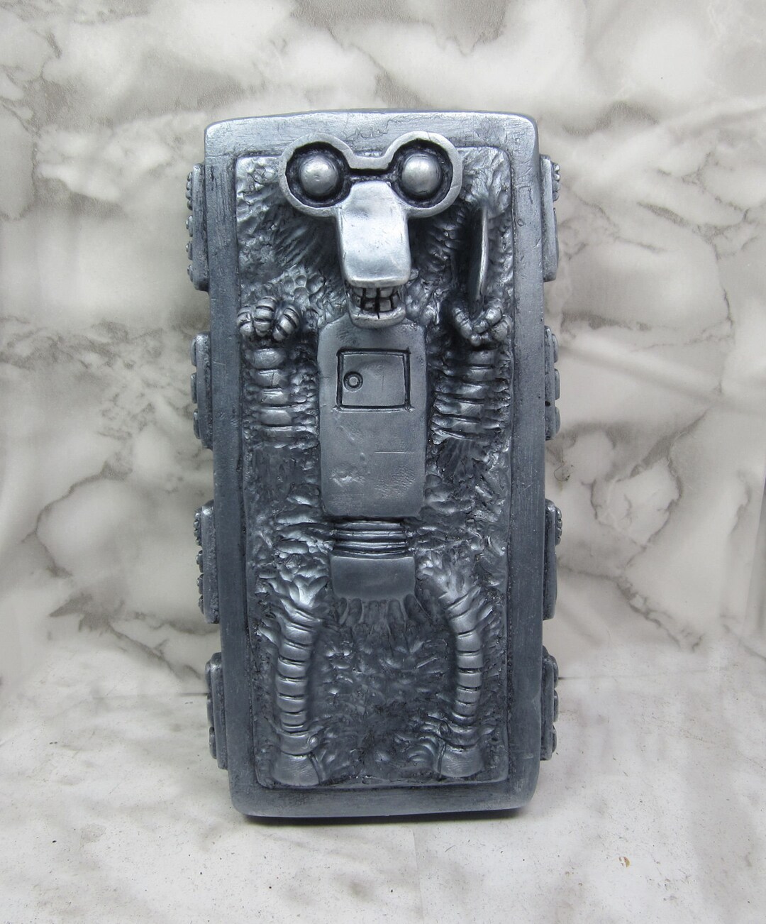Roberto Psycho Slasher Futurama Robot Frozen in Carbonite Collectible ...