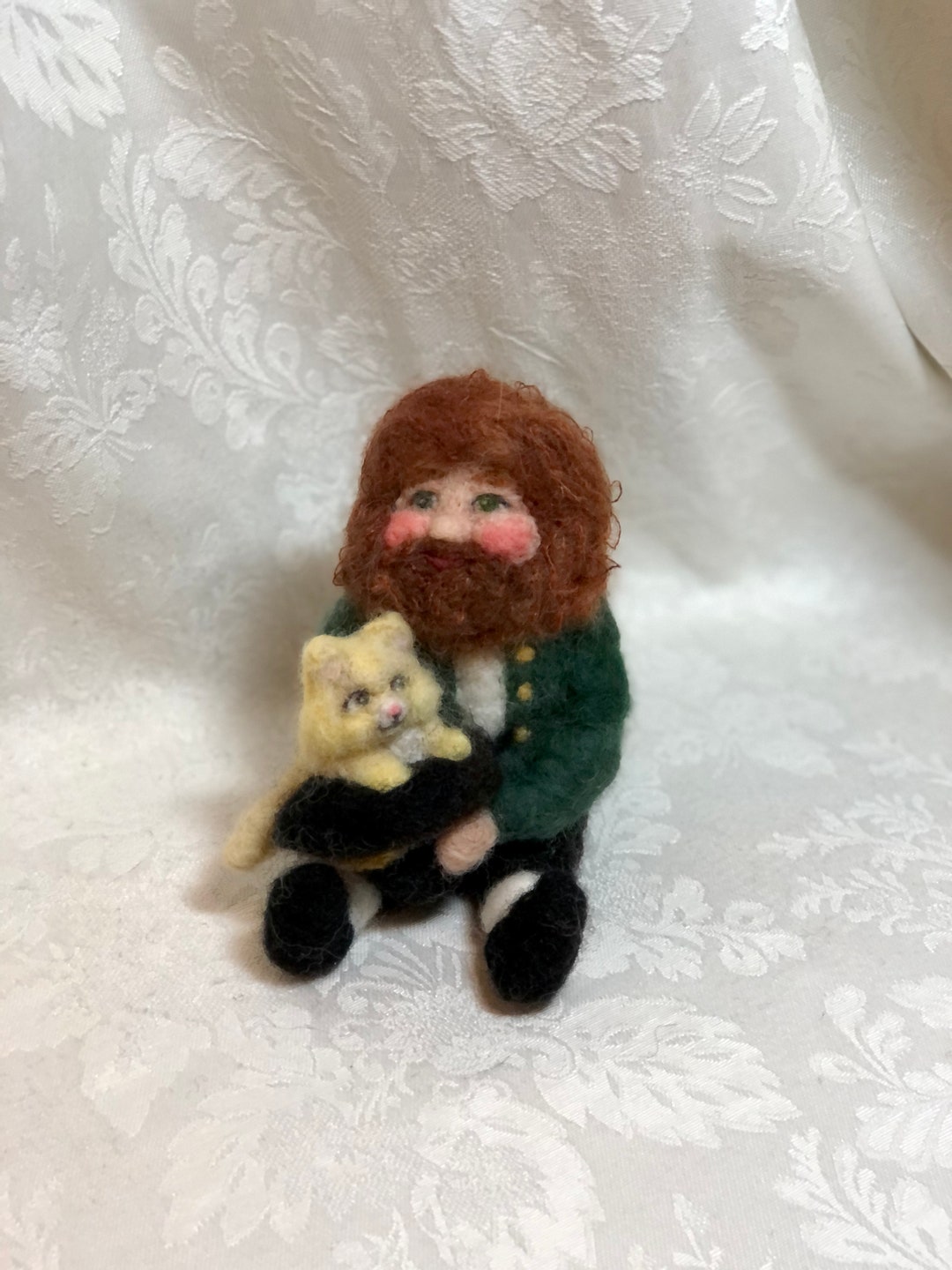 5.5 Needle Felted Leprechaun With Gold Cat in Hat, Irish Elf, Hand Dyed ...
