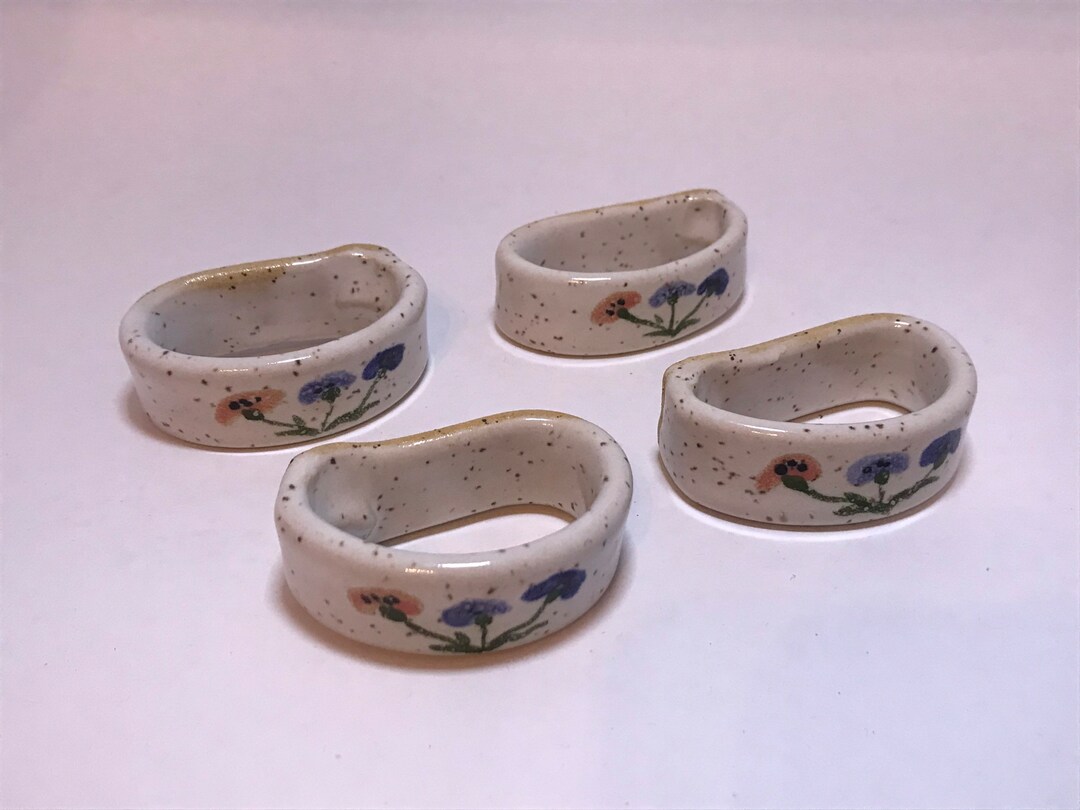 Pottery Napkin Rings / Set of Four / Vintage Early 80s - Etsy