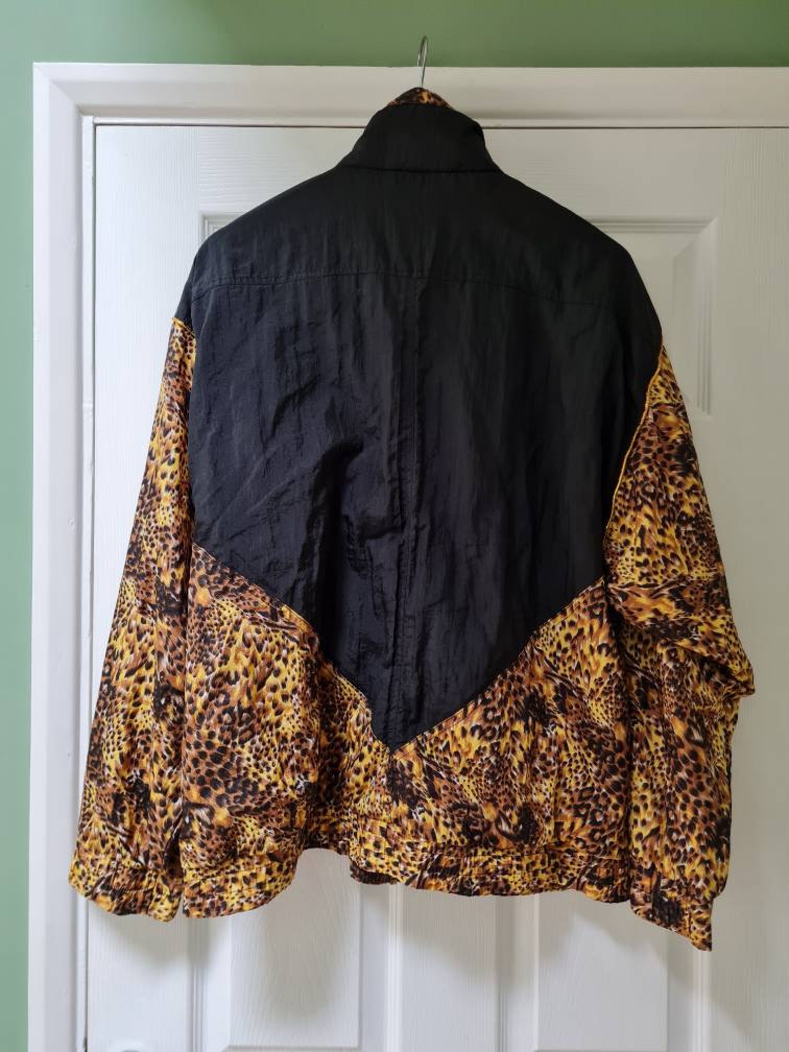 Vintage Unisex Black and Leopard Print Lightweight Jacket With Bronze ...