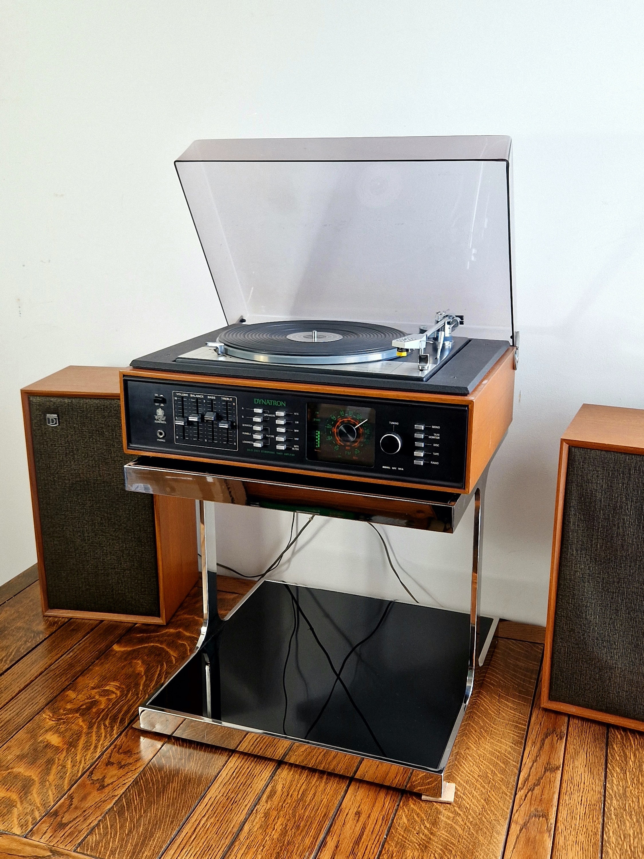 Dynatron HFC-101 Vintage Teak Radiogram Inc Lenco GL78 Record Player ...
