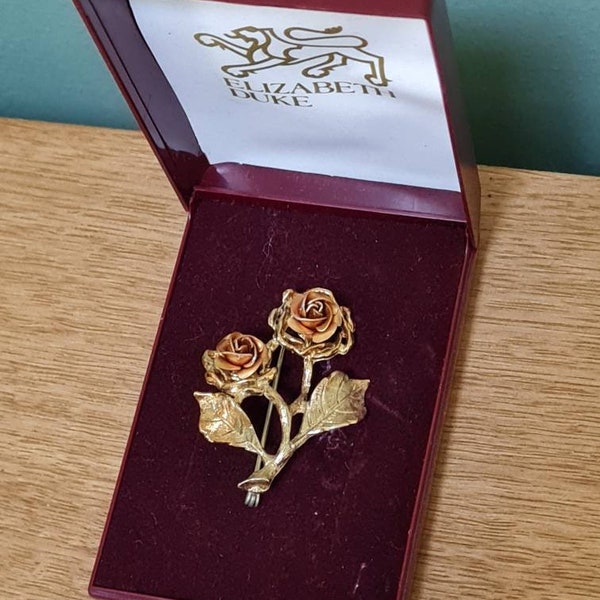 Elizabeth Brooch - Etsy