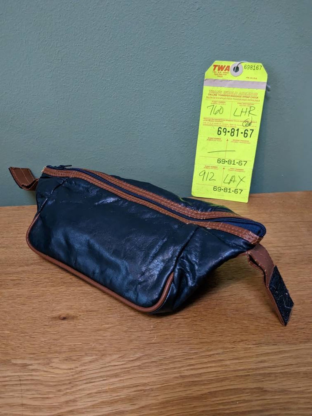 Vintage TWA Complimentary In-flight Travel Kit in Faux Leather Pouch ...