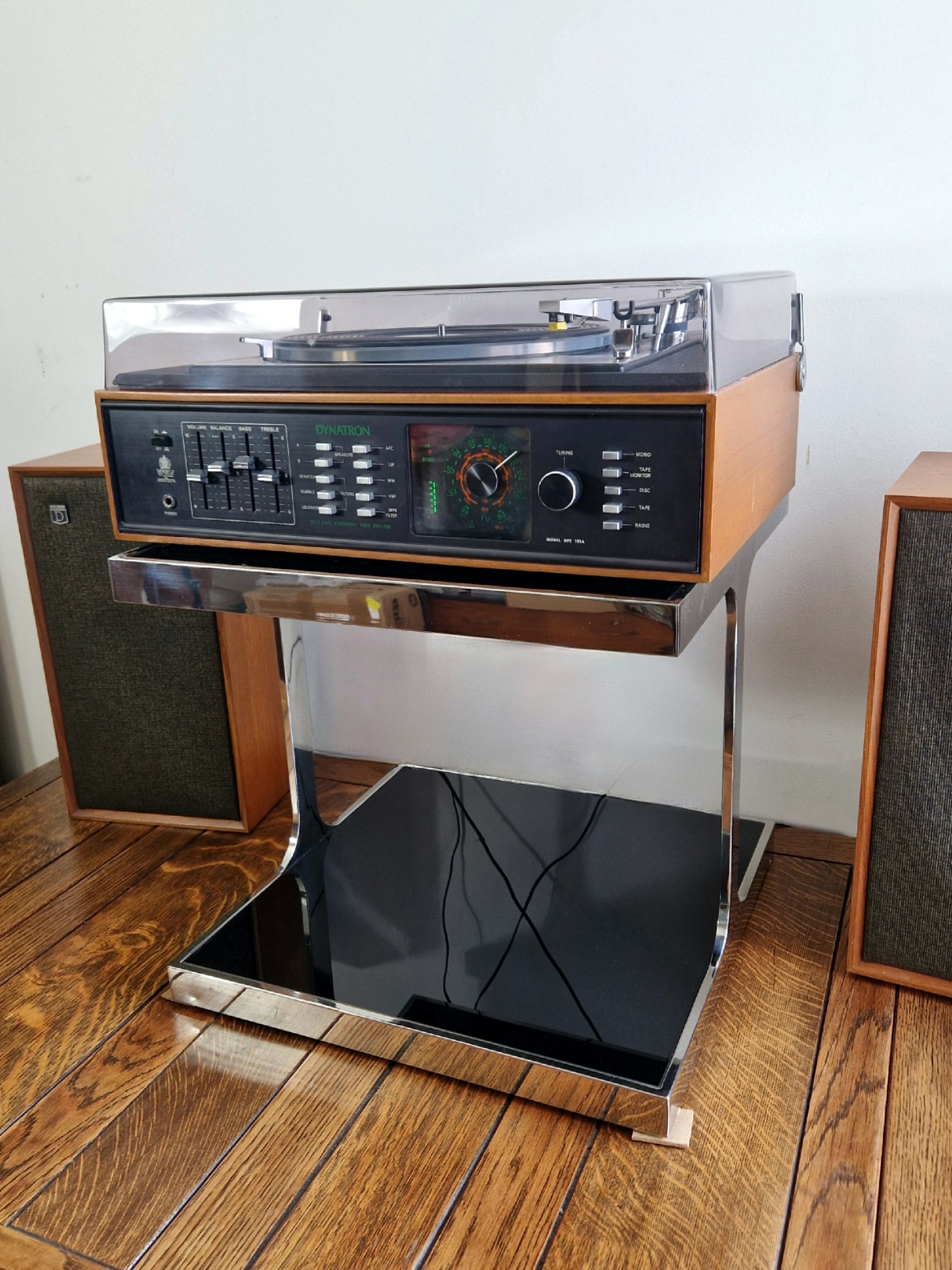 Dynatron HFC-101 Vintage Teak Radiogram Inc Lenco GL78 Record Player ...
