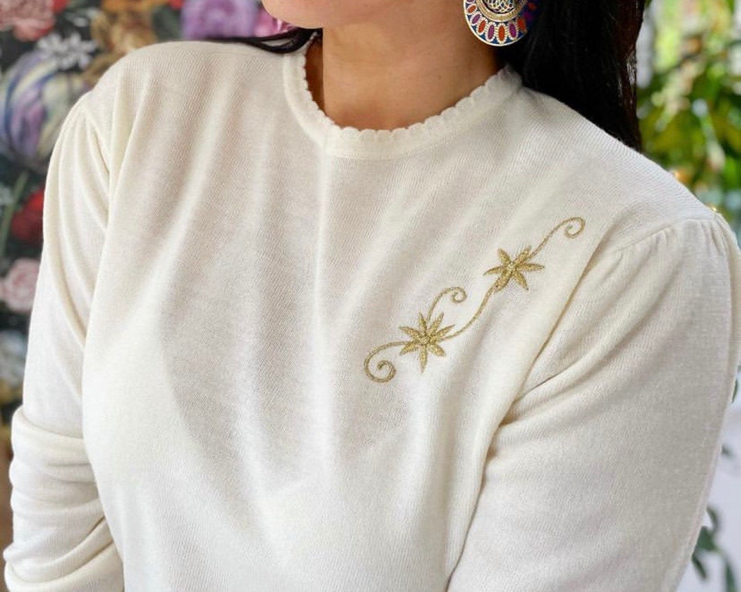 Vintage, 1990s Medium Fit Star Jumper, White and Gold Fitted 1990s ...