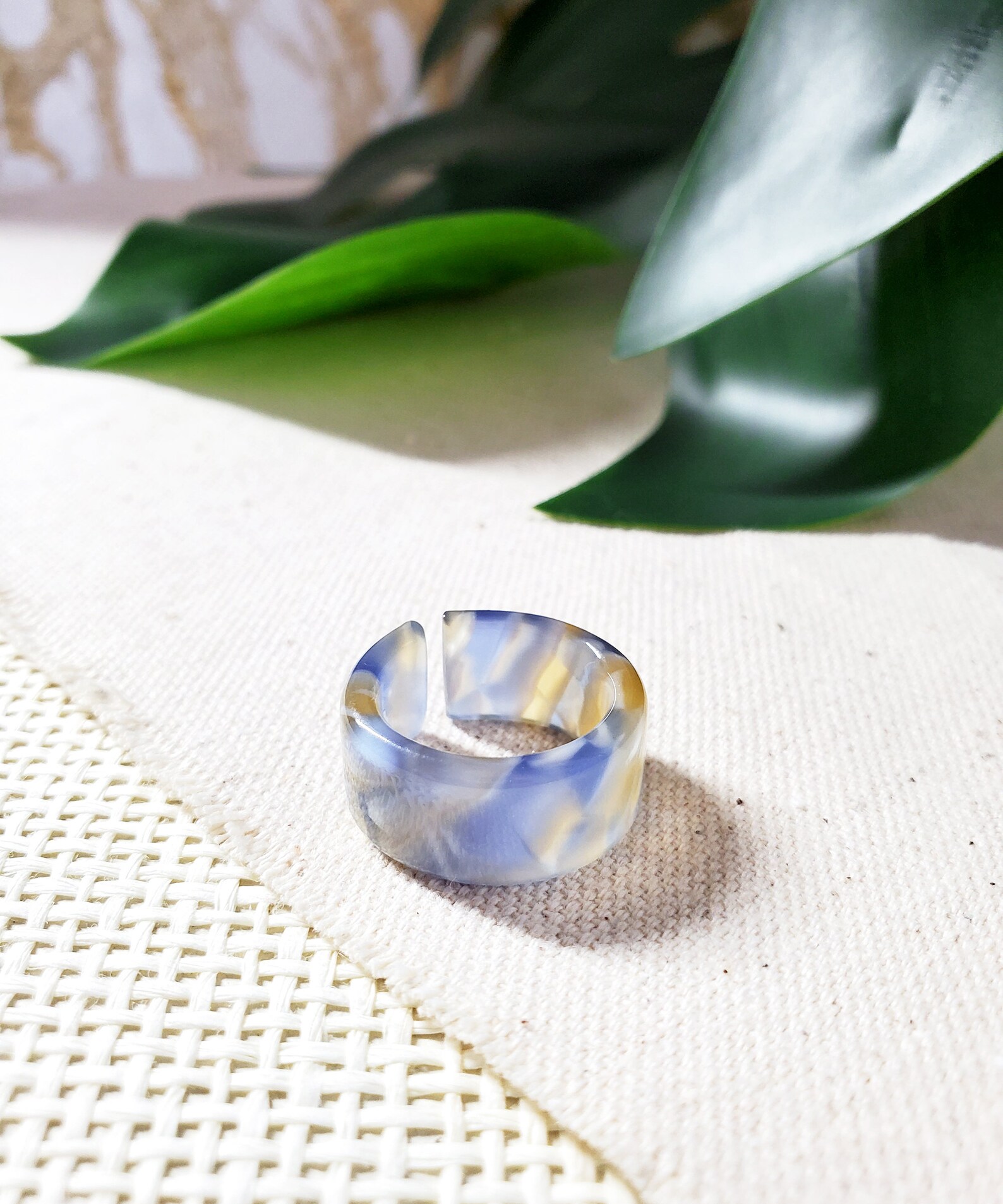 Jolie Tortoise Shell Ring Classic Tortoise Ring Resin Ring - Etsy