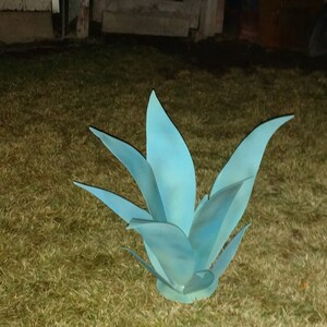 Metal Garden Agave Yard Sculpture, Outdoor and Garden Plants, Lotos ...