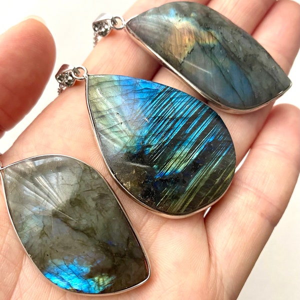 Labradorite Pendant - Etsy