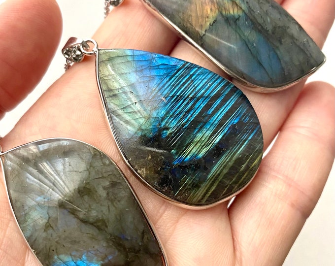 LABRADORITE Pendant Necklace, Flashy Blue Labradorite Necklace ...