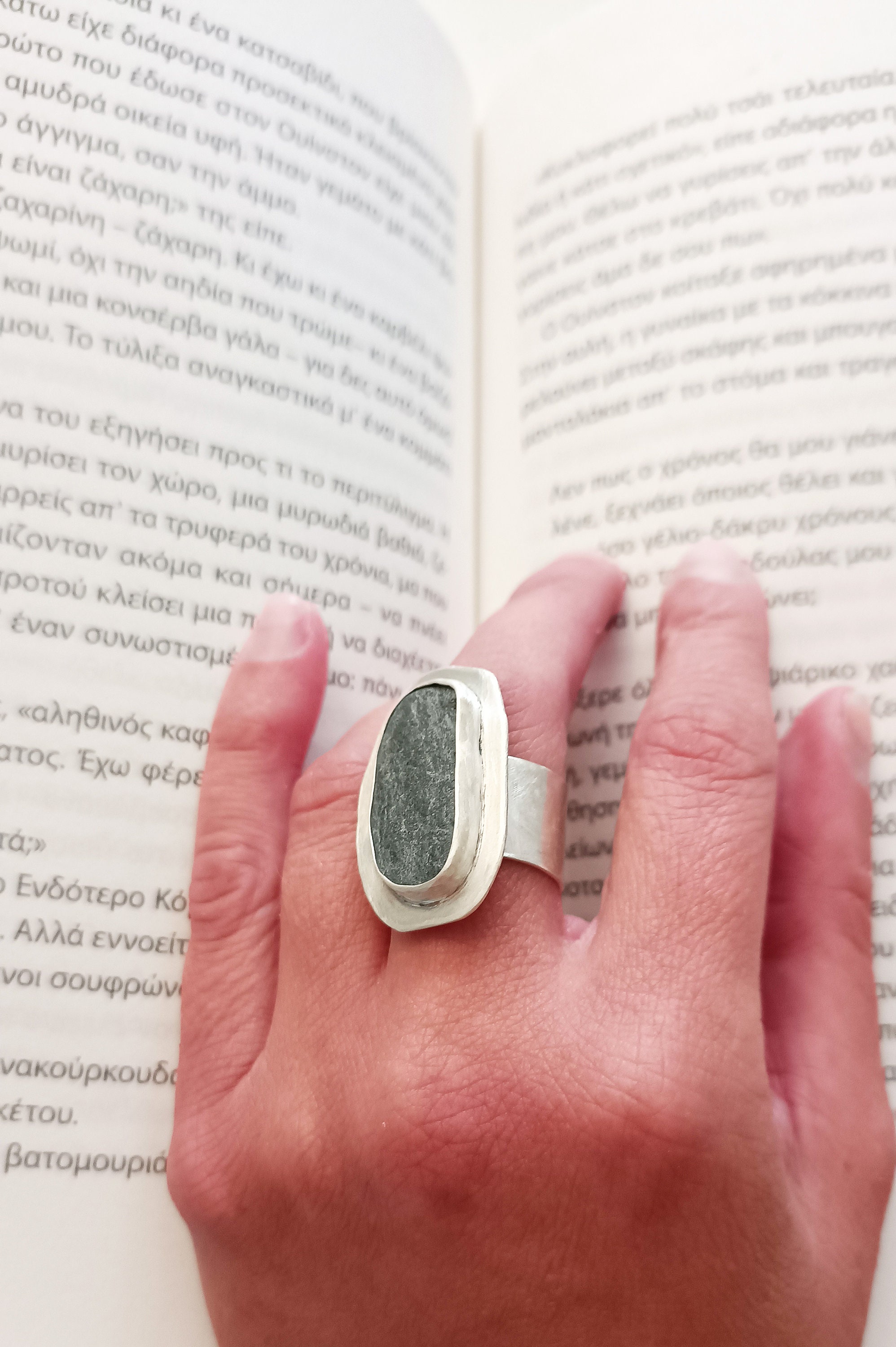 Seastone Ring, Black Pebble Ring, Beachstone Ring, Contemporary Ring ...