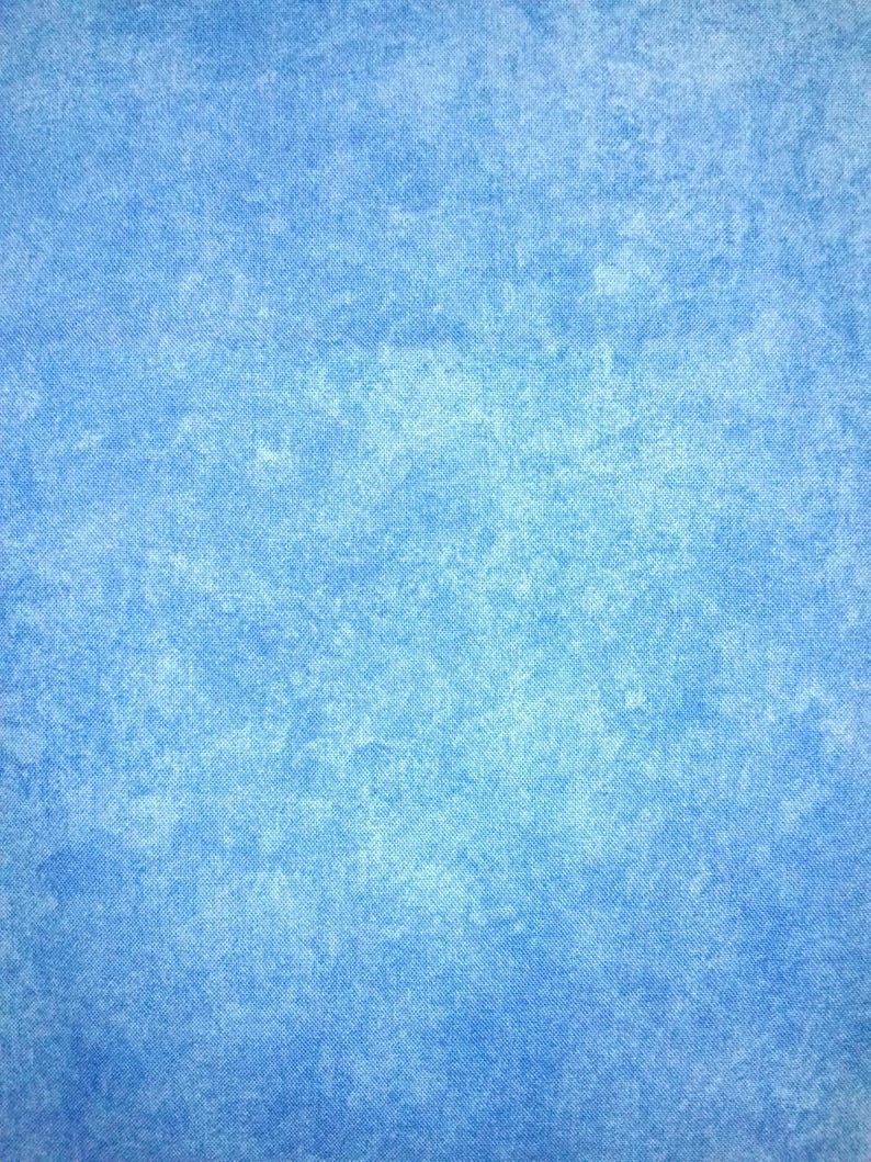 Beautiful Shadow Play Soft Blue Blended 1 Yard 34 100% Cotton Fabric CR ...