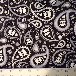 Paisley Skulls 100% Cotton Fabric #317 - Etsy