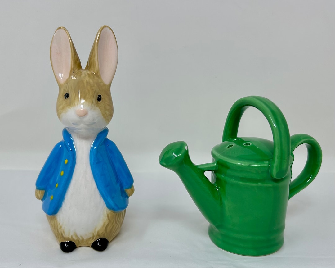 Peter Rabbit Watering Can Salt Pepper Shakers Ceramic Beatrix Potter ...