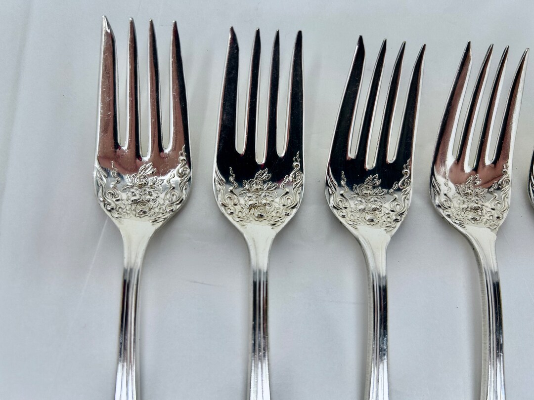Set of 6 Fairfield Silver Plate Pattern Salad Forks Flowers - Etsy