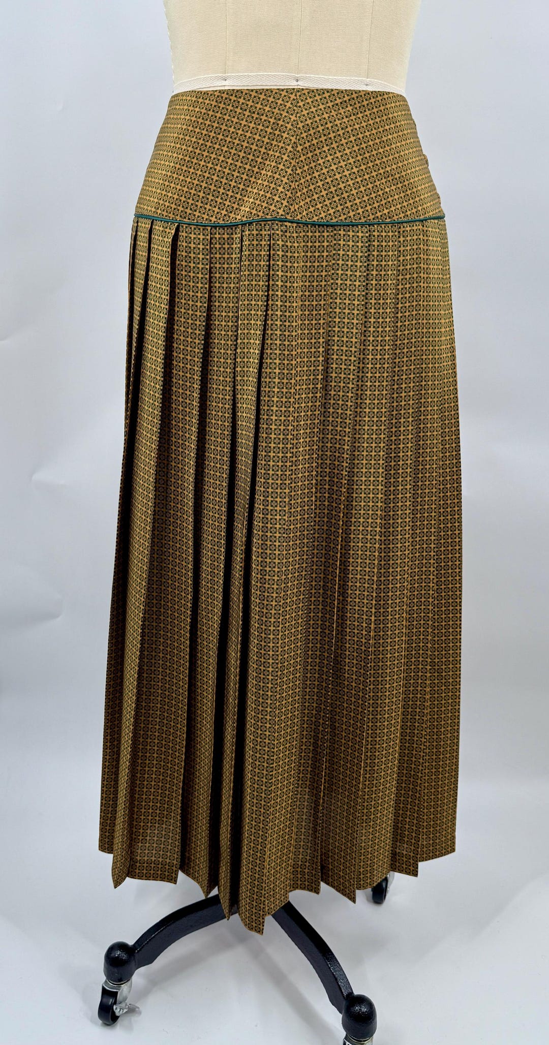 Vintage Joc Dole Pleated Midi Skirt | Made in France | Mustard Gold ...