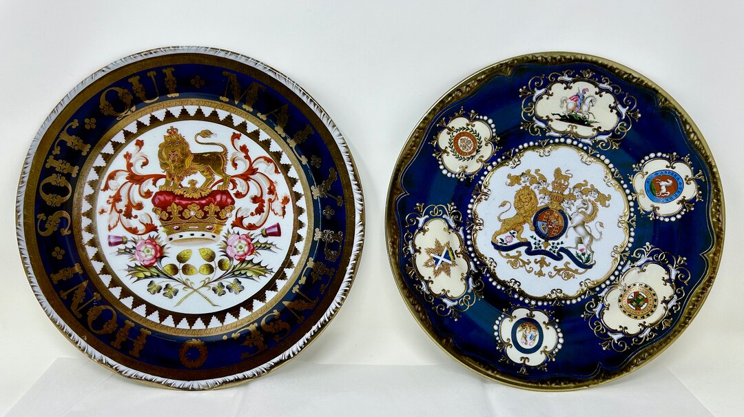 Vintage Royal Commemorative Tin Plates 2001 Hm Queen Elizabeth II - Etsy