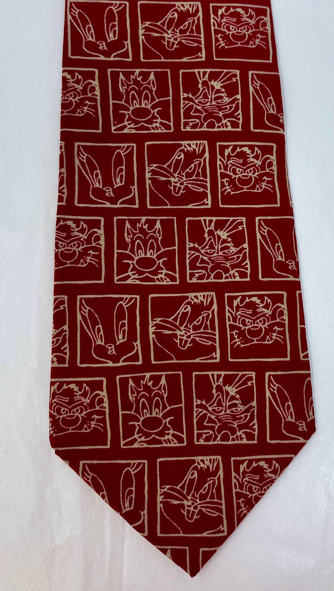 Vintage 1994 Warner Bros Cartoon Tie Necktie Red Tan 100% Silk Bugs ...
