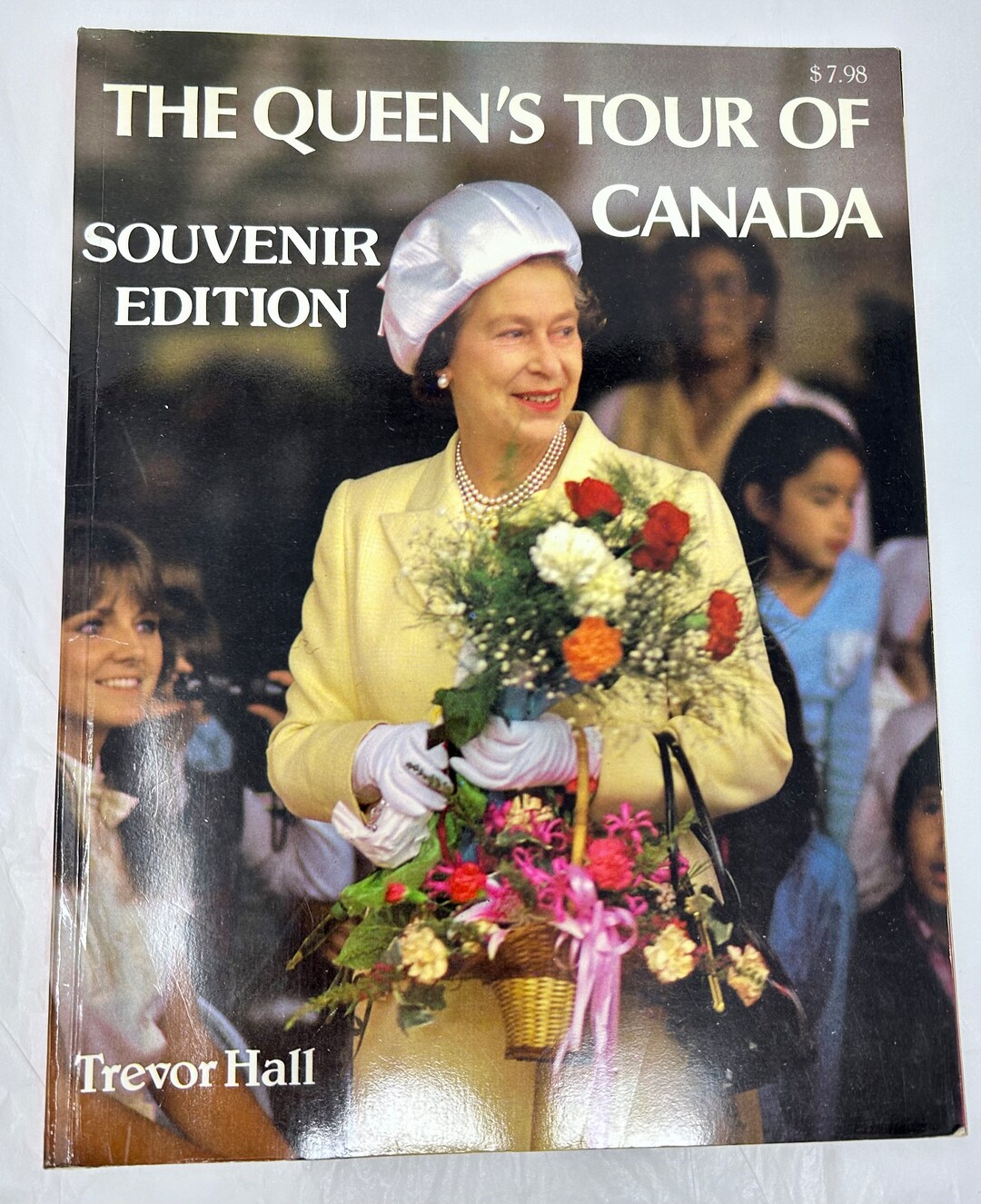The Queen's Tour of Canada Queen Elizabeth Souvenir Book - Etsy