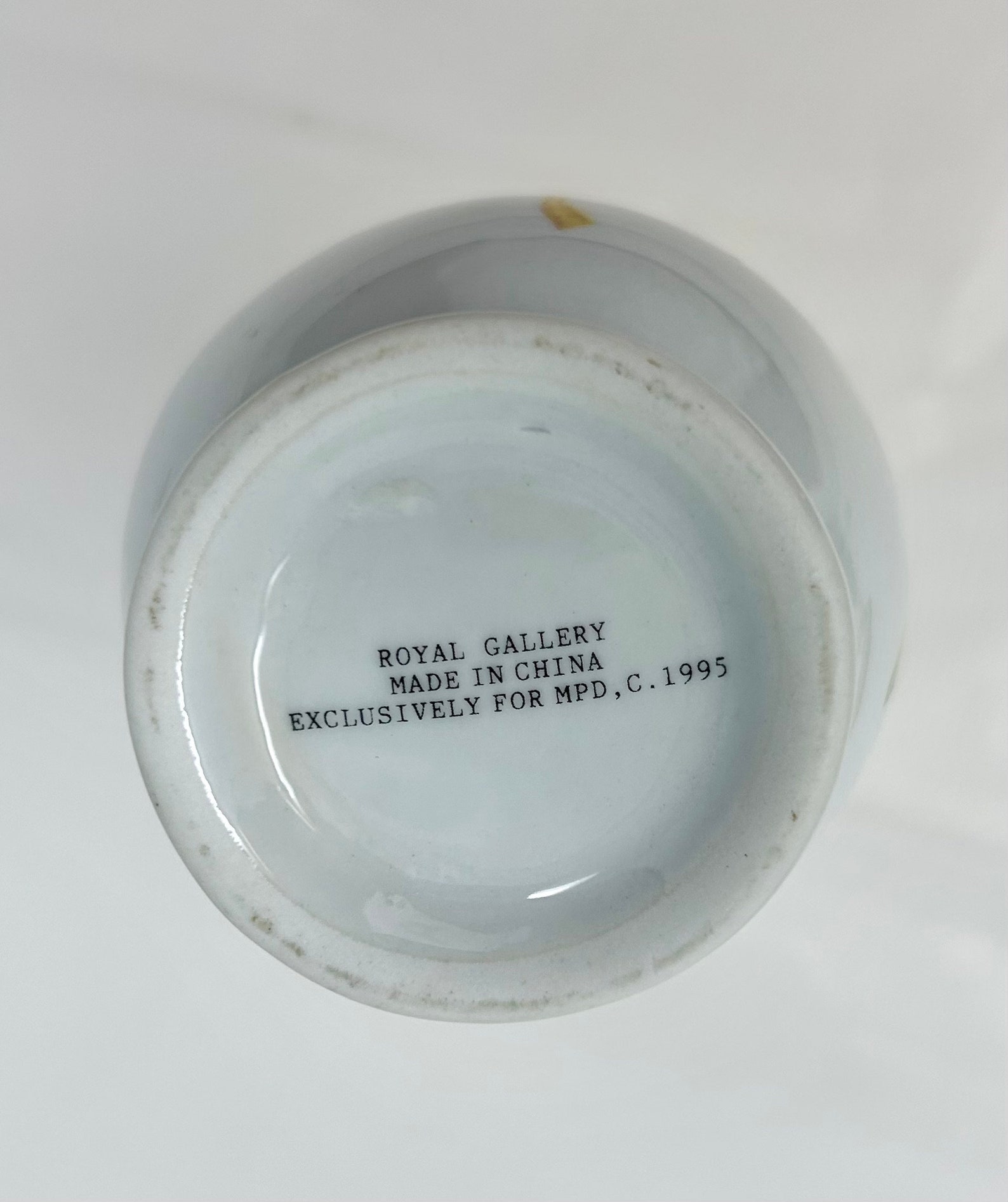 Royal Gallery for MPD 1995 Porcelain Floral Green Apple Butterfly Vase ...