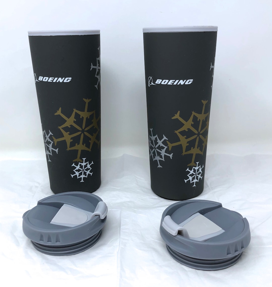 Set of Boeing Airlines Tumbler Coffee Tea Mug Plane Snowflake Design ...