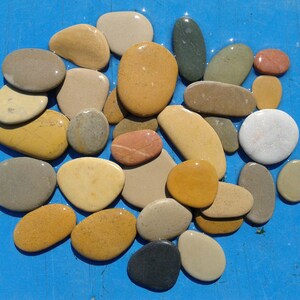 32 Flat Beach Stones 0.8 1.82-4.5cm. Nice Shapes and Colors. Sea ...