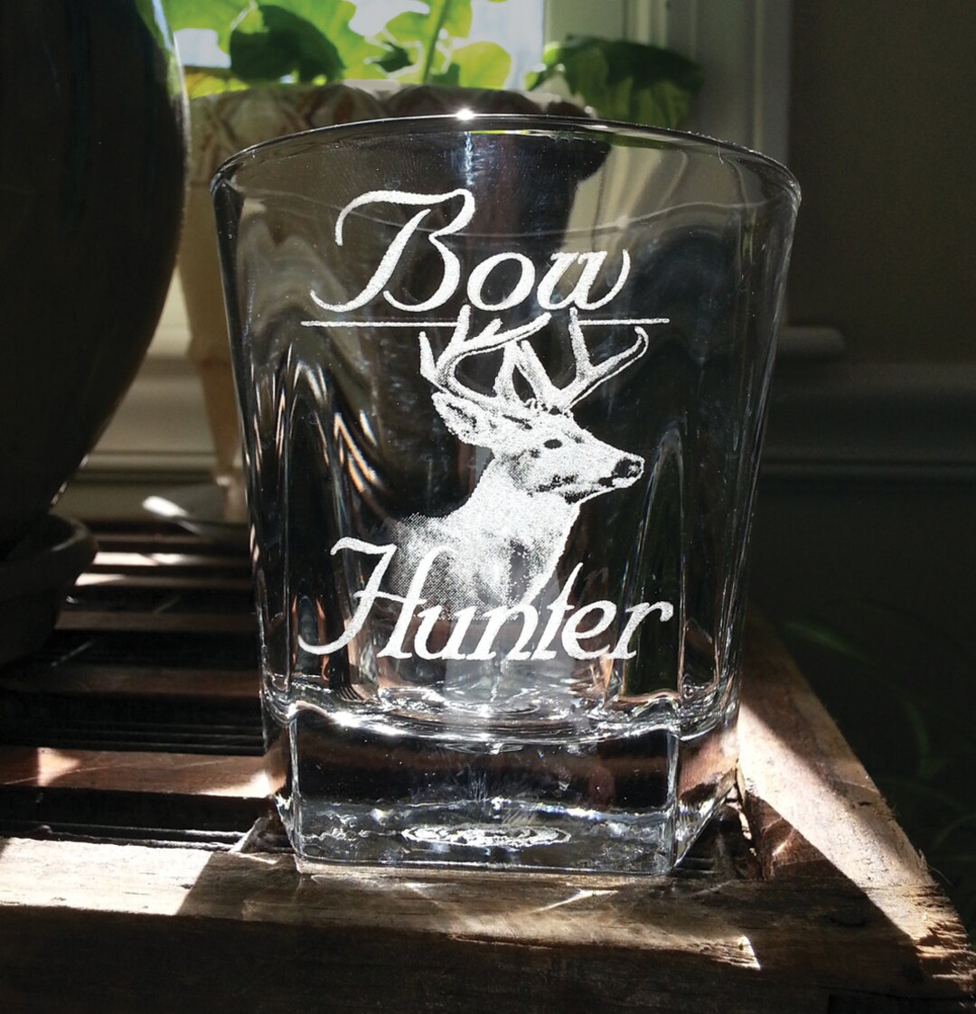 Etched Bow Hunter Glass, Deer Design, Sportsmen Gift - Etsy