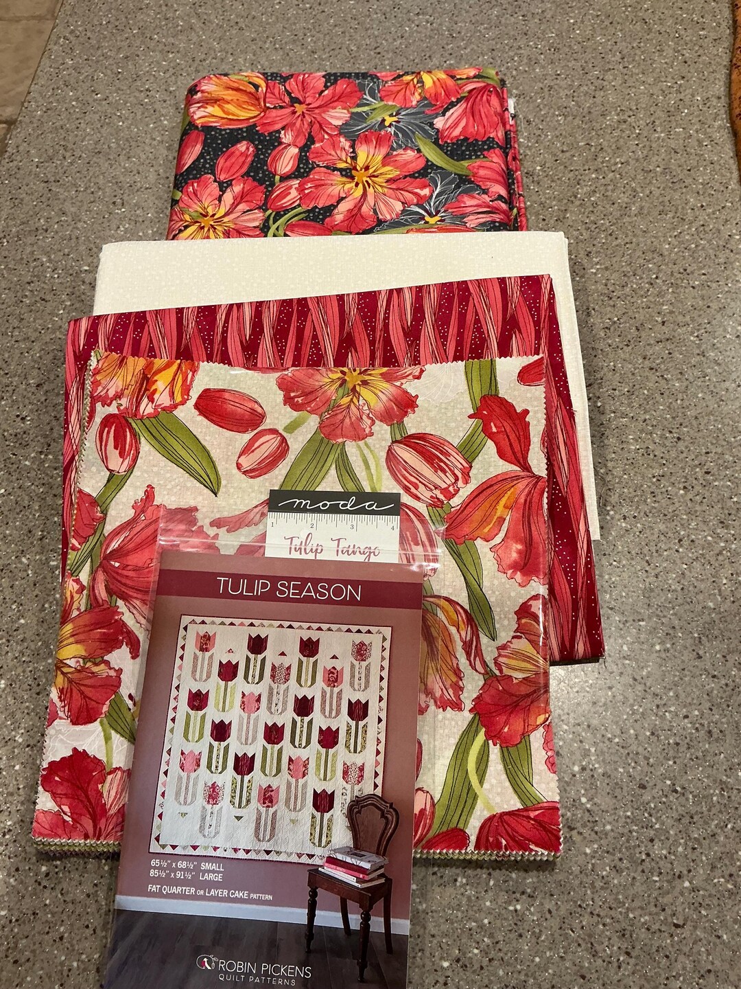 Tulip Tango Tulip Season Quilt Kit Backing Included Moda Rare Oop Robin ...