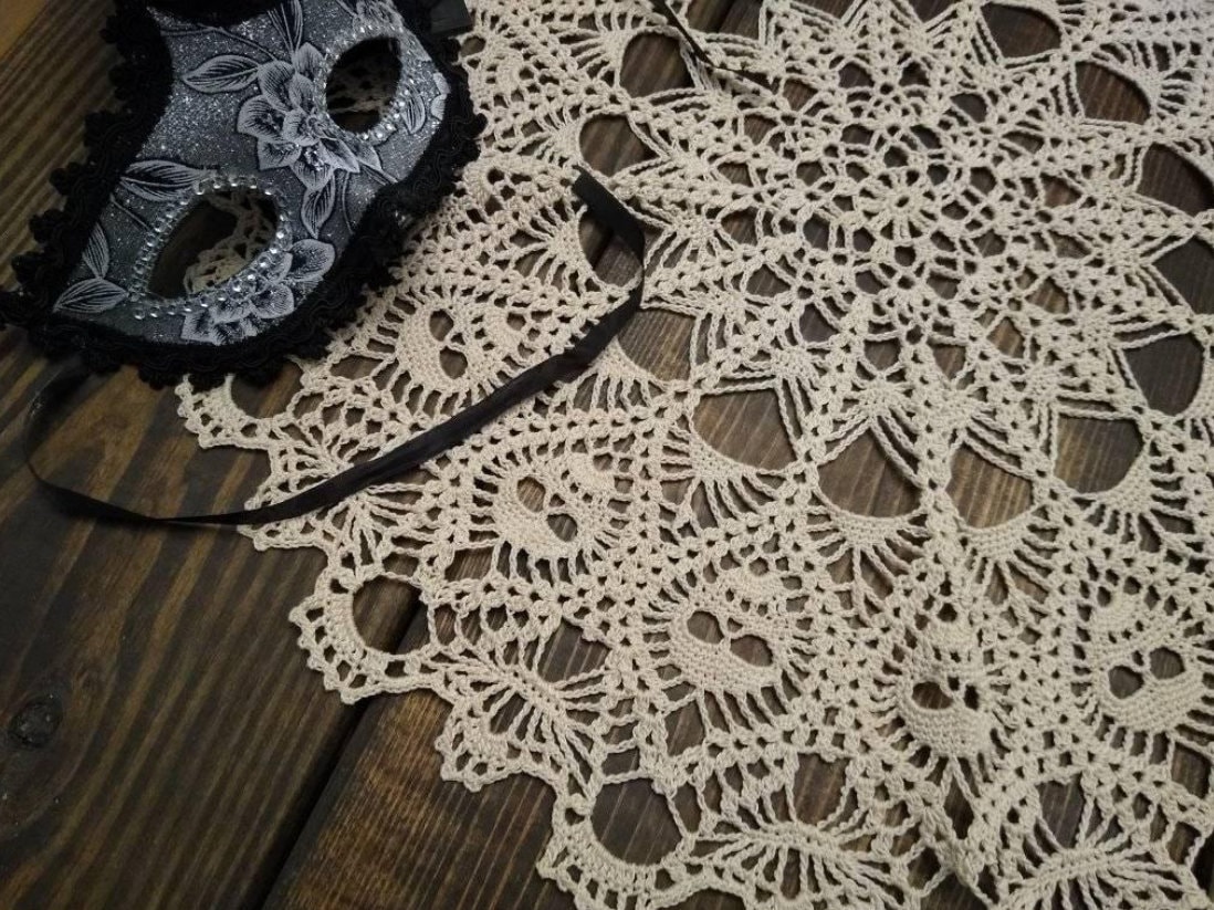 Crown of Skulls Doily - WHITE Crochet Doily - Crochet Lace - Skull Lace ...
