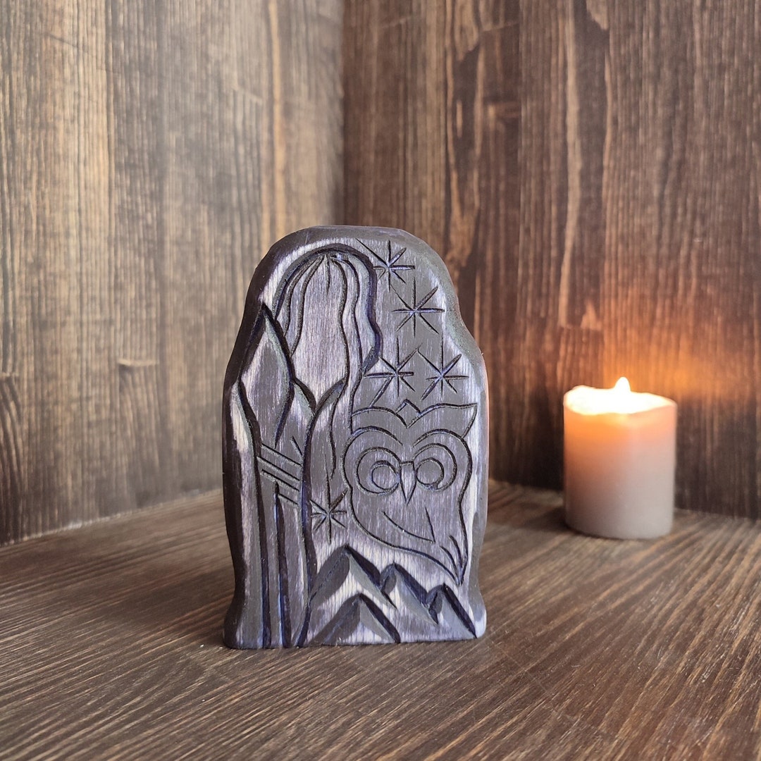 Cailleach Statue Wheel of the Year Winter Goddess Сrone - Etsy