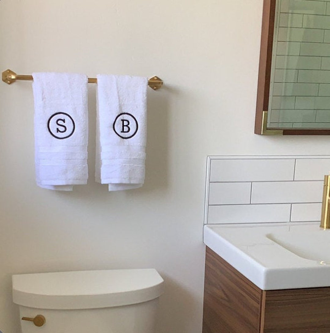Monogrammed Hand Towel Set / Bath Towels / Personalized Towels ...