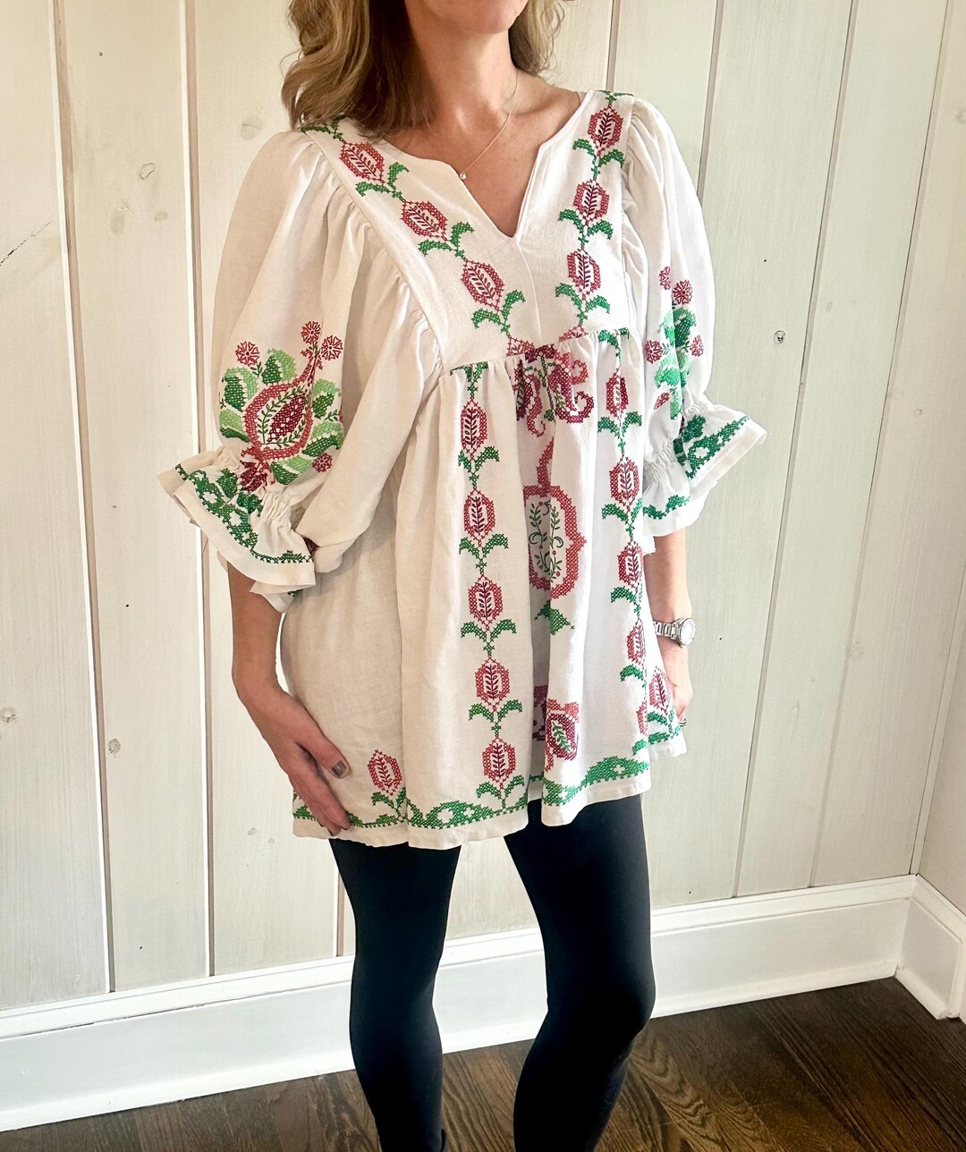 Upcycled Vintage Tablecloth Top ~ Handmade Christmas Tablecloth Top ...